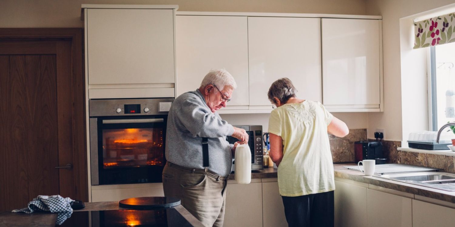 8 ways older people can stay safer at home - Which?