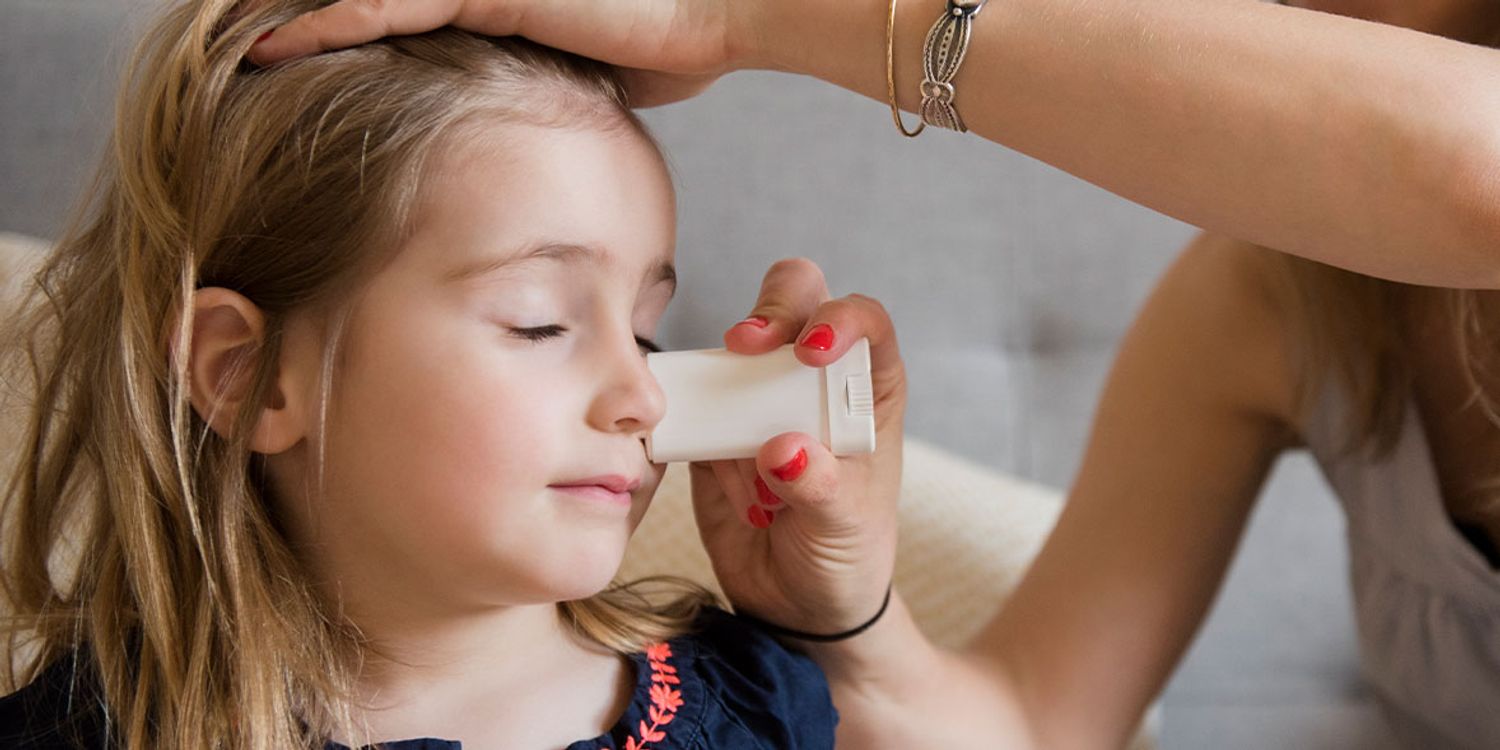 How to put sun cream on a child - Which?