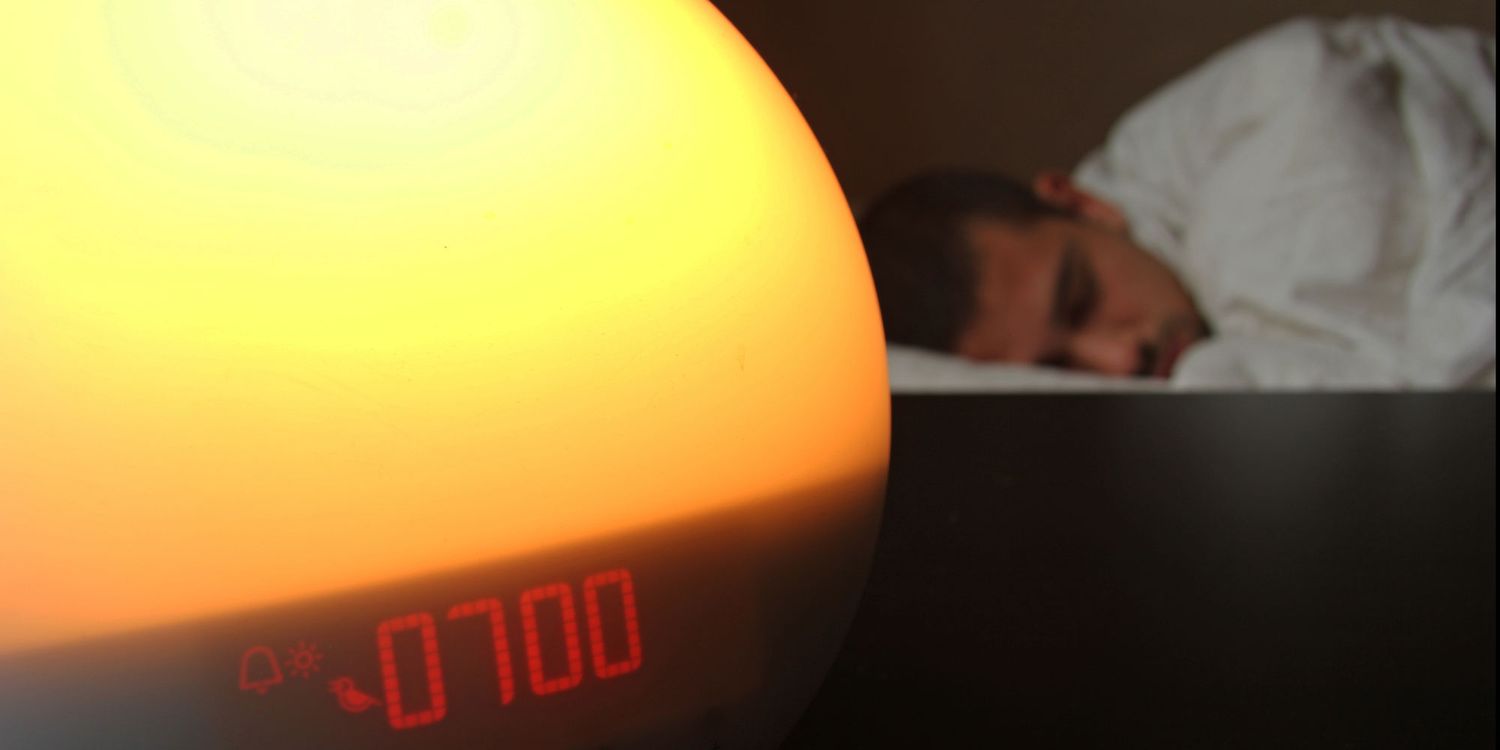 Best sunrise alarm clocks: how to buy the best - Which?